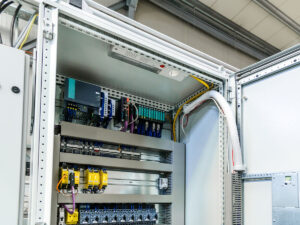 Data Centre Racks: Understanding rack sizes and sizing units